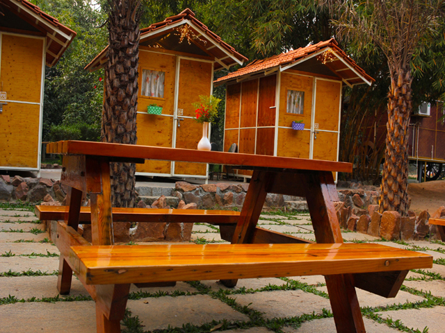 Camping Hut – MangoMist Resort Bangalore